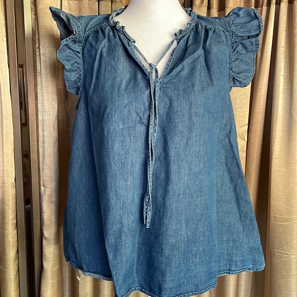 Who What Wear | Tops | Sleevless Denim Shirt With Ruffle Details | Poshmark